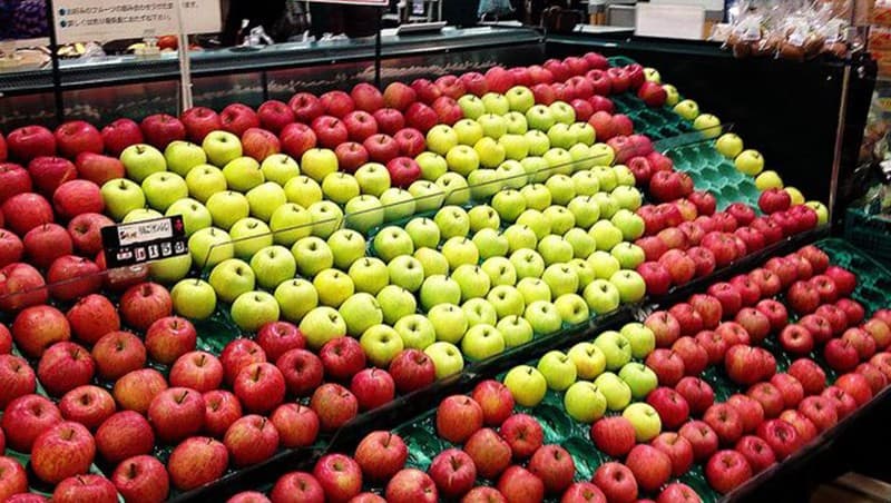 What is the grading and sorting of apples